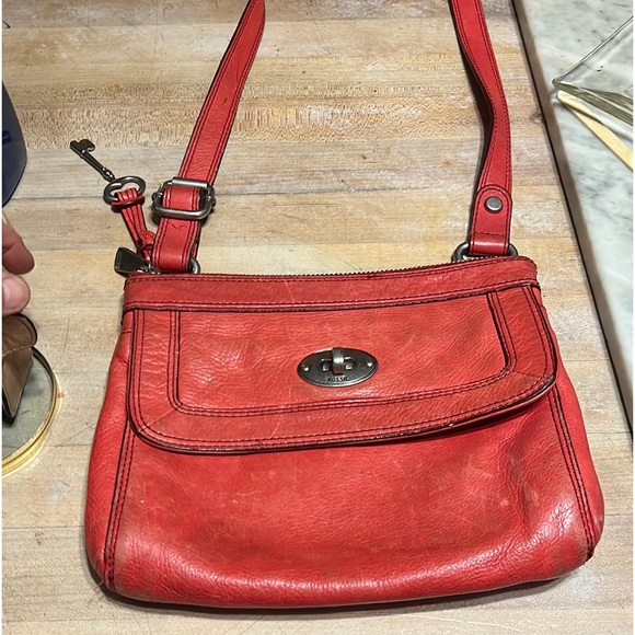 Fossil | Bags | Red Leather Fossil Purse Gently Used | Poshmark